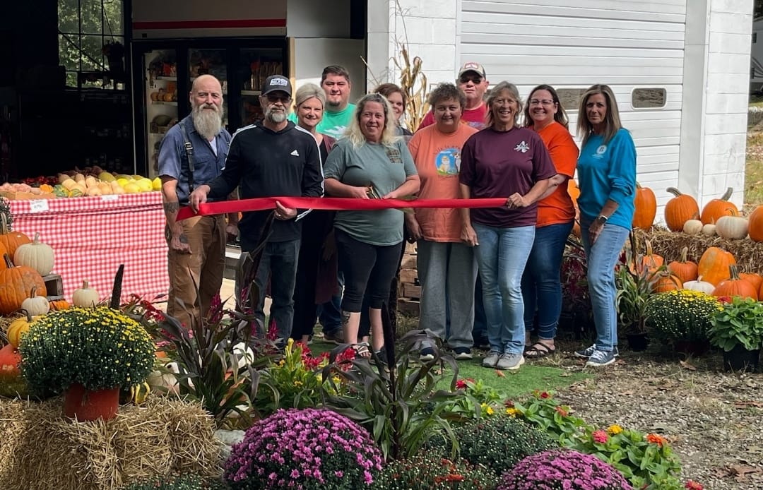 Ribbon Cutting Welcomes New Produce Market in Belle - Belle Community ...